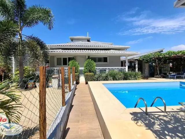 Casa / Sobrado para Venda em Maricá/RJ Araçatiba 4 Quartos