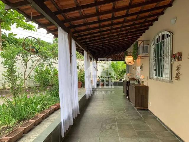 Casa / Sobrado para Venda em Maricá/RJ Balneário Bambuí Ponta Negra 4 Quartos