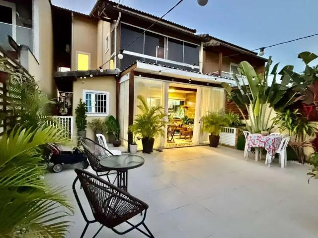 Casa / Sobrado para Venda em Maricá/RJ Barroco Itaipuaçu 4 Quartos