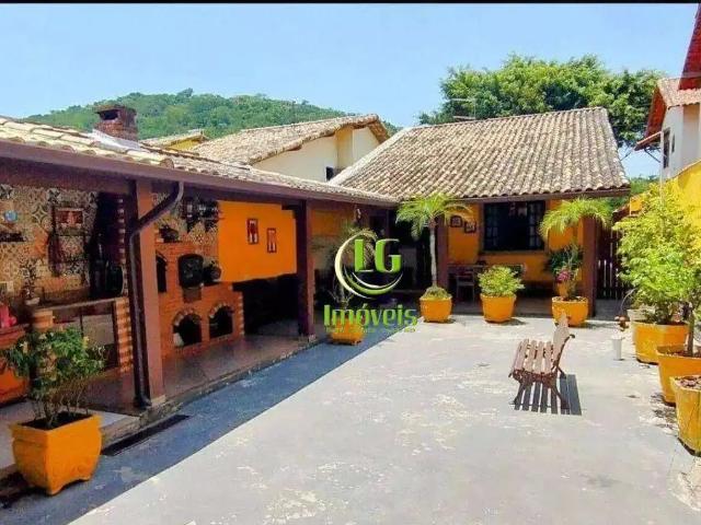 Casa / Sobrado para Venda em Maricá/RJ Barroco Itaipuaçu 5 Quartos