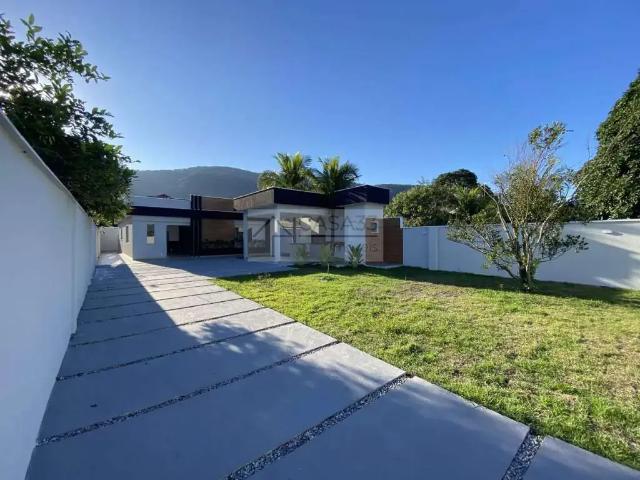 Casa / Sobrado para Venda em Maricá/RJ Barroco Itaipuaçu 3 Quartos