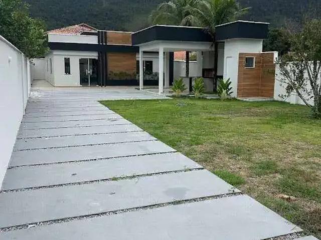 Casa / Sobrado para Venda em Maricá/RJ Barroco Itaipuaçu 3 Quartos
