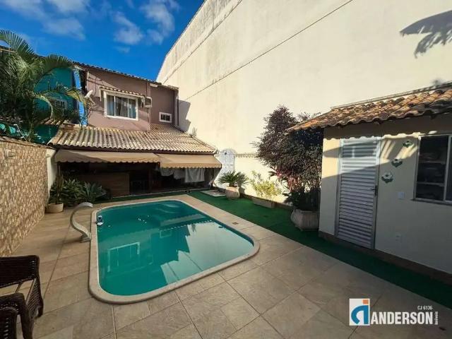 Casa / Sobrado para Venda em Maricá/RJ Barroco Itaipuaçu 3 Quartos