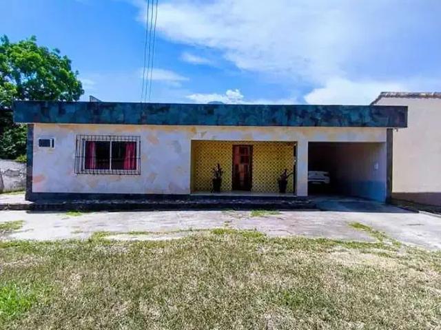 Casa / Sobrado para Venda em Maricá/RJ Cajueiros Itaipuaçu 2 Quartos