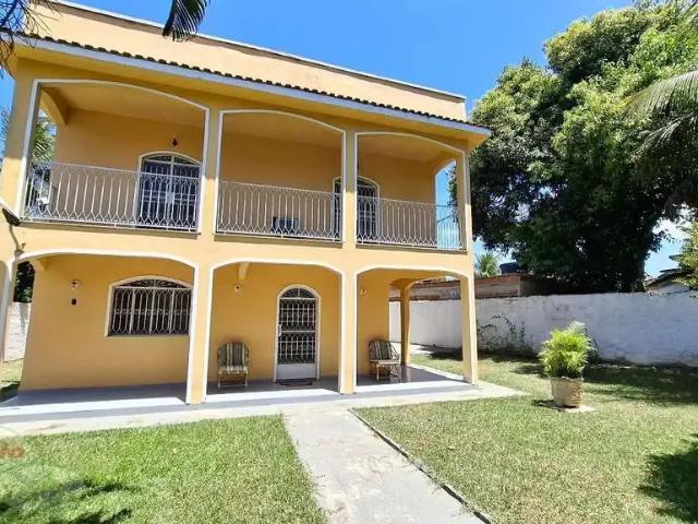 Casa / Sobrado para Venda em Maricá/RJ Centro 4 Quartos