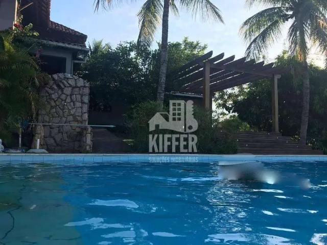 Casa / Sobrado para Venda em Maricá/RJ Condado de Maricá 5 Quartos