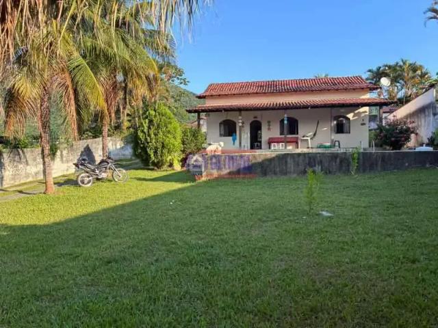 Casa / Sobrado para Venda em Maricá/RJ Condado de Maricá 3 Quartos