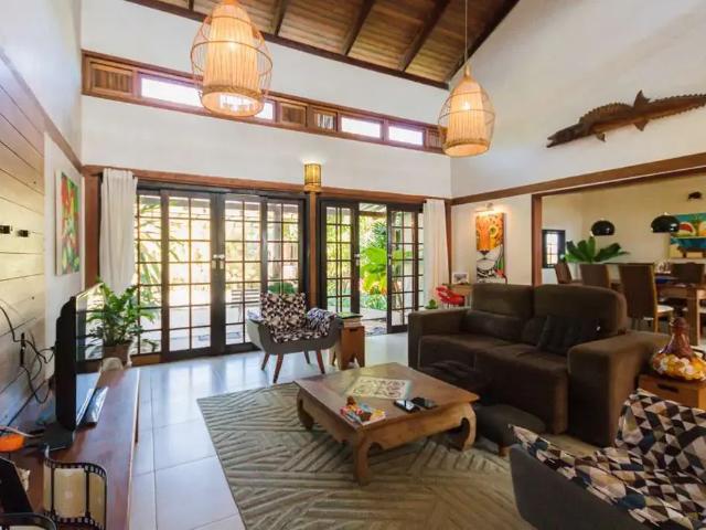 Casa / Sobrado para Venda em Maricá/RJ Condado de Maricá 3 Quartos