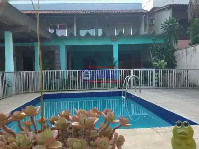 Casa / Sobrado para Venda em Maricá/RJ Itapeba 4 Quartos