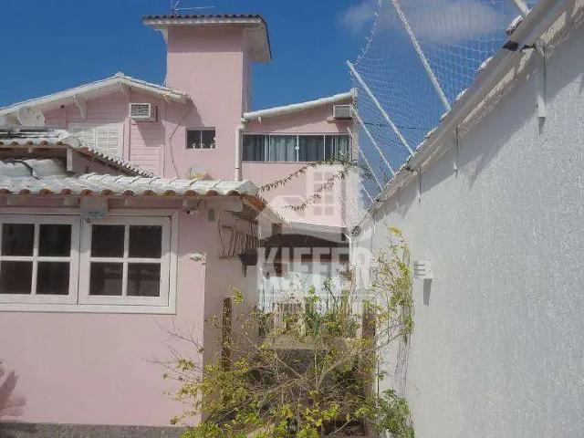 Casa / Sobrado para Venda em Maricá/RJ Manu Manuela 5 Quartos
