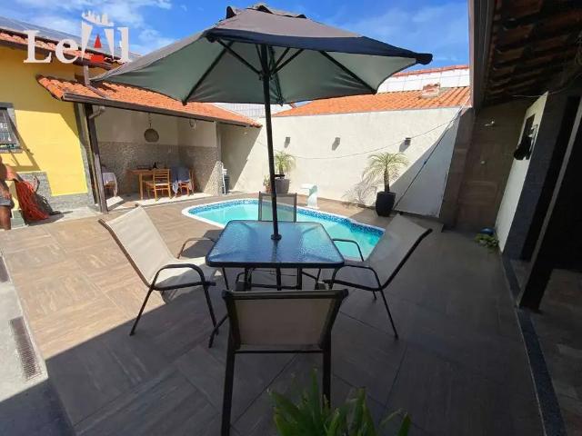 Casa / Sobrado para Venda em Maricá/RJ Mumbuca 4 Quartos
