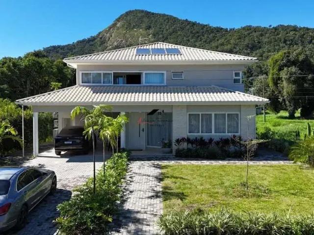 Casa / Sobrado para Venda em Maricá/RJ Pilar 4 Quartos