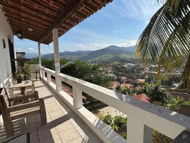 Casa / Sobrado para Venda em Maricá/RJ Ponta Negra 6 Quartos