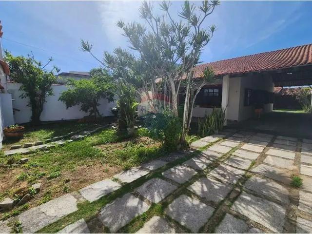 Casa / Sobrado para Venda em Maricá/RJ Ponta Negra 3 Quartos