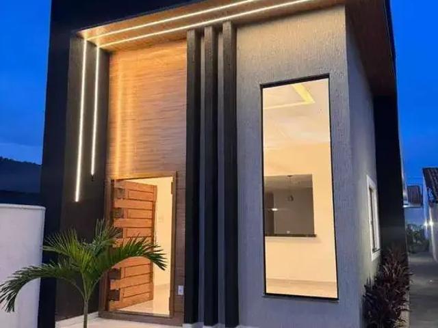 Casa / Sobrado para Venda em Maricá/RJ Praia de Itaipuaçu Itaipuaçu 3 Quartos