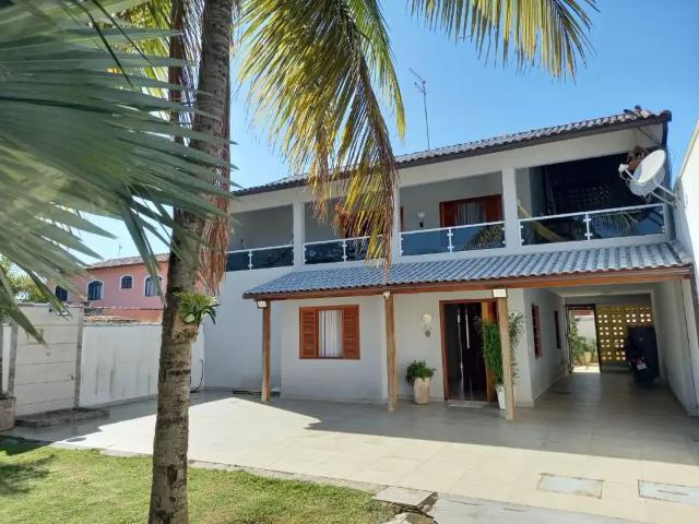 Casa / Sobrado para Venda em Maricá/RJ Praia de Itaipuaçu Itaipuaçu 3 Quartos