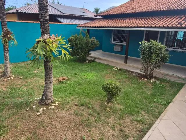Casa / Sobrado para Venda em Maricá/RJ Praia de Itaipuaçu Itaipuaçu 3 Quartos