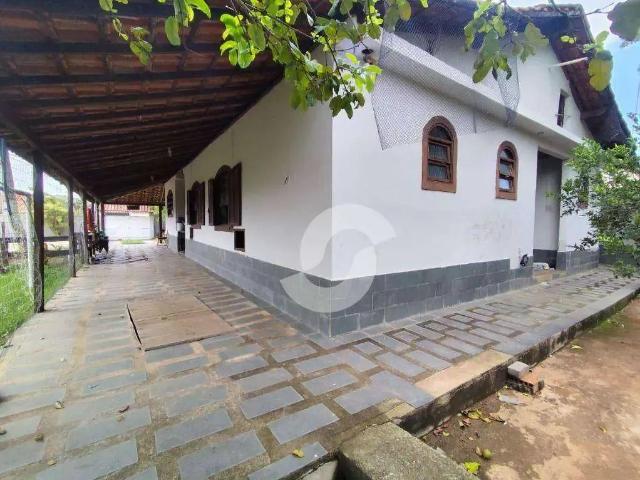Casa / Sobrado para Venda em Maricá/RJ Praia de Itaipuaçu Itaipuaçu 5 Quartos