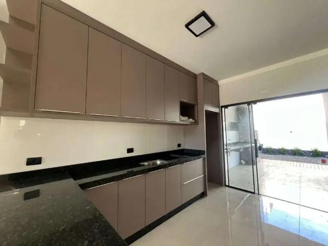 Casa / Sobrado para Venda em Marialva/PR Centro 3 Quartos
