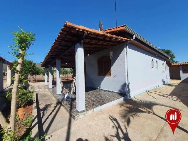 Casa / Sobrado para Venda em Mário Campos/MG Bom Jardim 3 Quartos