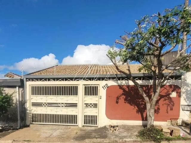 Casa / Sobrado para Venda em Marília/SP Conjunto Habitacional Vila dos Comerciários II 4 Quartos