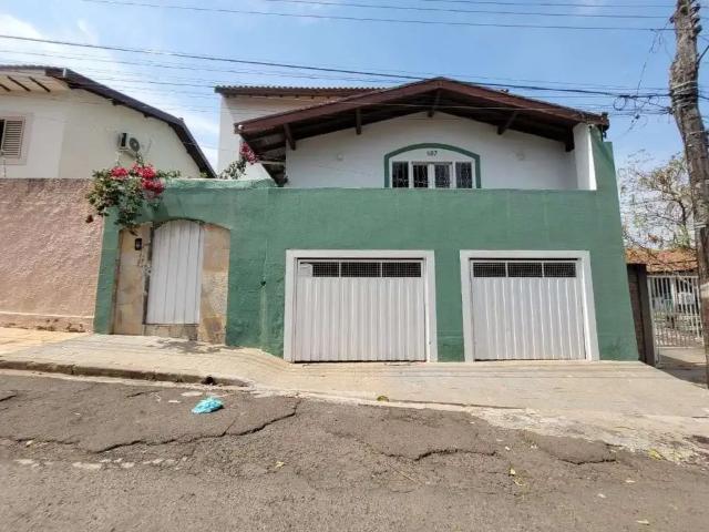 Casa / Sobrado para Venda em Marília/SP Alto Cafezal 3 Quartos
