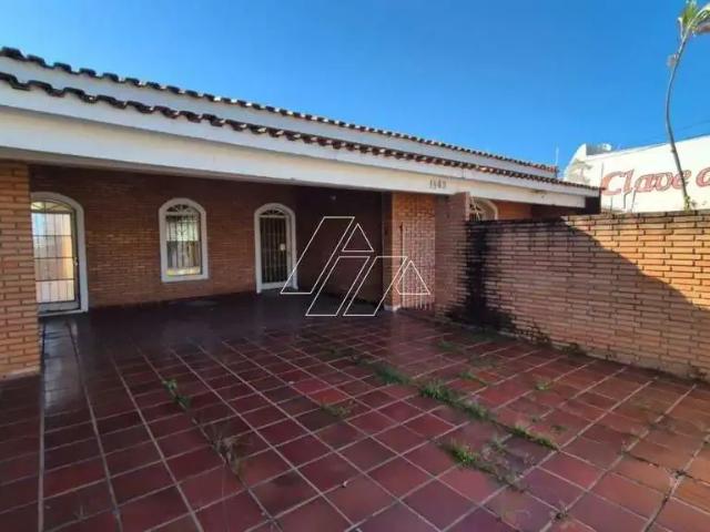 Casa / Sobrado para Venda em Marília/SP Alto Cafezal 4 Quartos