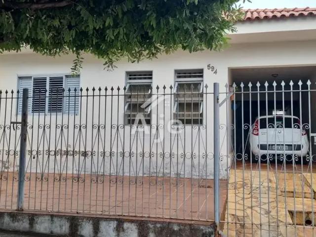 Casa / Sobrado para Venda em Marília/SP Banzato 3 Quartos