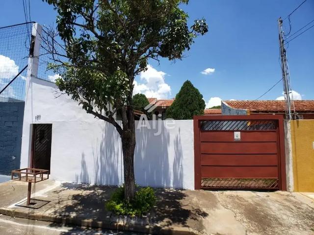 Casa / Sobrado para Venda em Marília/SP Fragata 2 Quartos