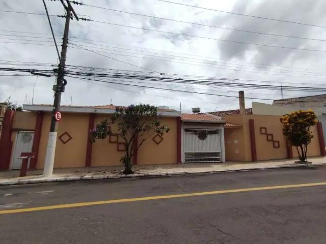 Casa / Sobrado para Venda em Marília/SP Fragata 3 Quartos