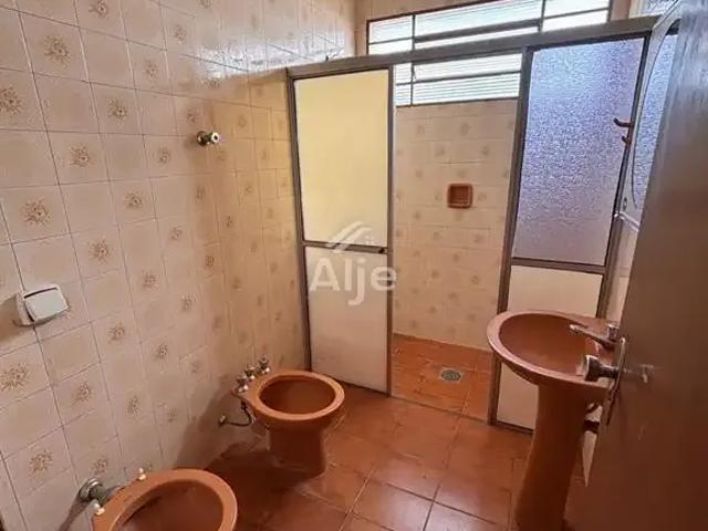Casa / Sobrado para Venda em Marília/SP Fragata 3 Quartos