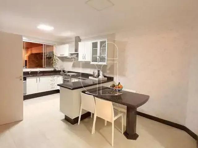 Casa / Sobrado para Venda em Marília/SP Jardim Alvorada 4 Quartos