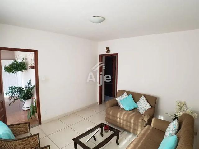 Casa / Sobrado para Venda em Marília/SP Jardim Bandeirantes 3 Quartos