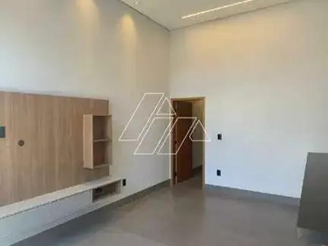 Casa / Sobrado para Venda em Marília/SP Jardim Cavallari 3 Quartos