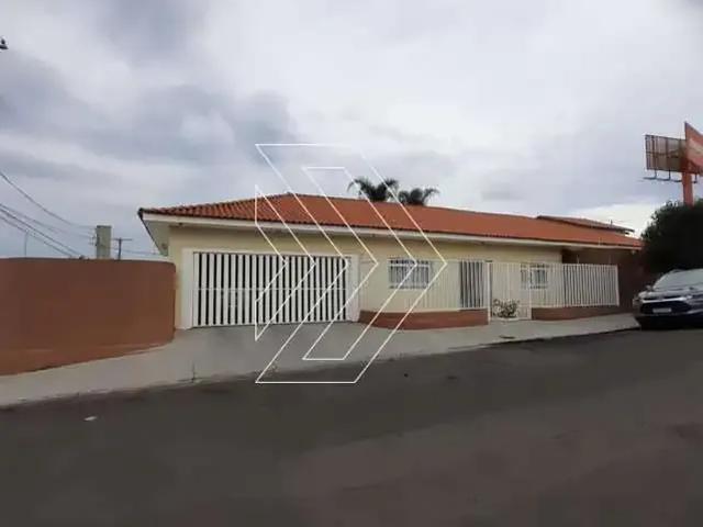 Casa / Sobrado para Venda em Marília/SP Jardim Jequitibá 4 Quartos