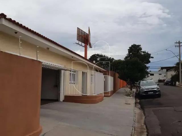 Casa / Sobrado para Venda em Marília/SP Jardim Jequitibá 4 Quartos