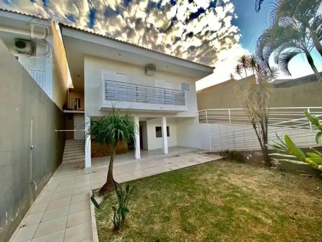 Casa / Sobrado para Venda em Marília/SP Jardim Parati 3 Quartos