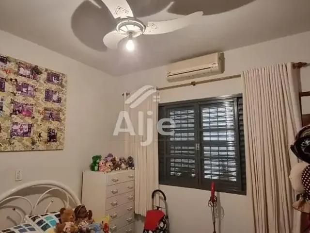 Casa / Sobrado para Venda em Marília/SP Jardim Parati 3 Quartos