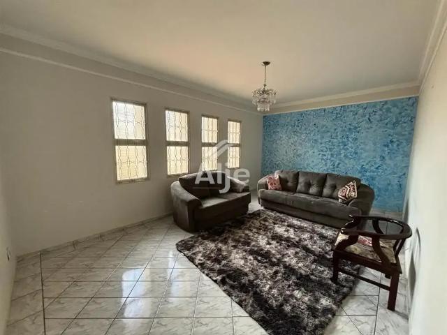 Casa / Sobrado para Venda em Marília/SP Jardim Parati 3 Quartos