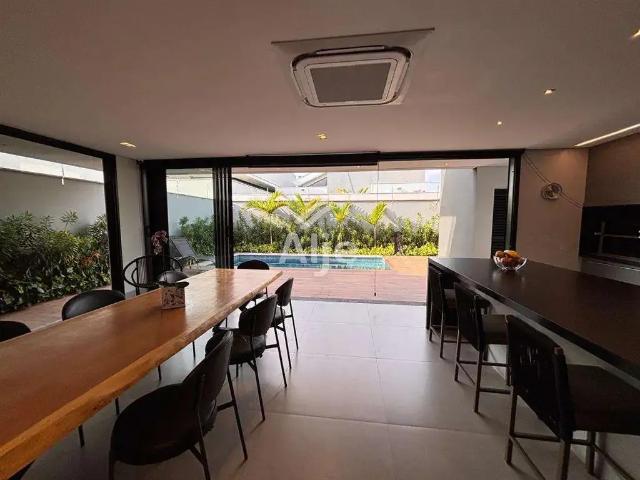 Casa / Sobrado para Venda em Marília/SP Jardim São Domingos 4 Quartos