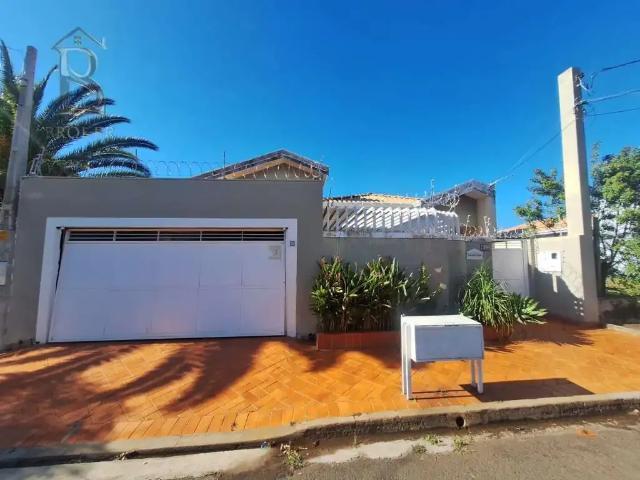 Casa / Sobrado para Venda em Marília/SP Jardim São Domingos 4 Quartos