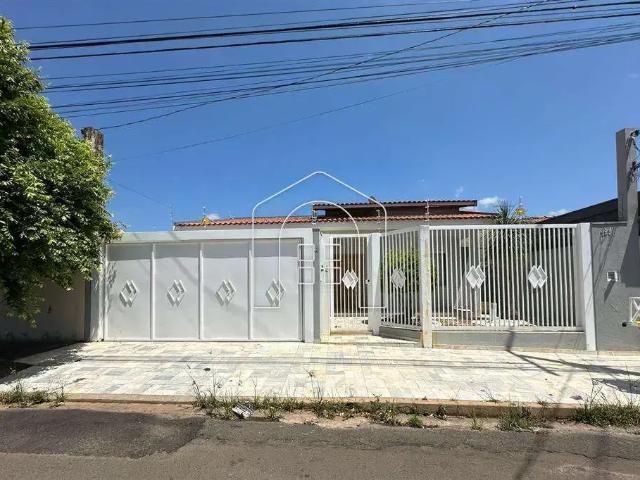 Casa / Sobrado para Venda em Marília/SP Jardim São Domingos 3 Quartos