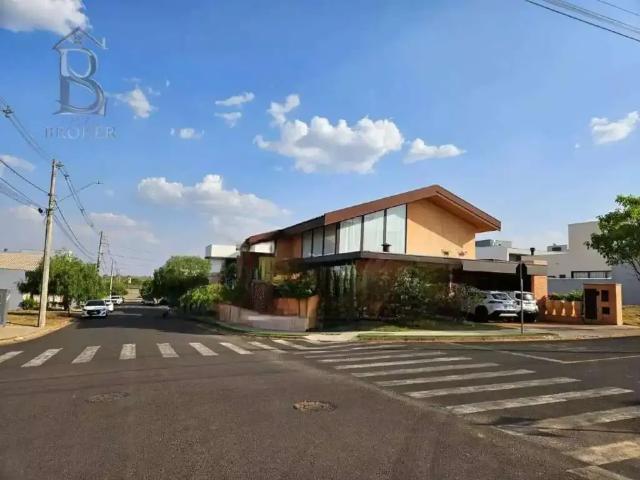 Casa / Sobrado para Venda em Marília/SP Lácio 3 Quartos