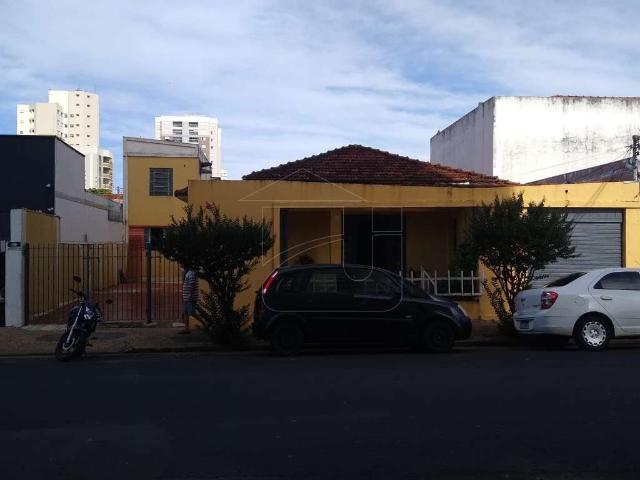 Casa / Sobrado para Venda em Marília/SP Marília 5 Quartos