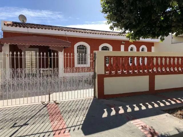 Casa / Sobrado para Venda em Marília/SP Núcleo Habitacional Cecap 2 Quartos