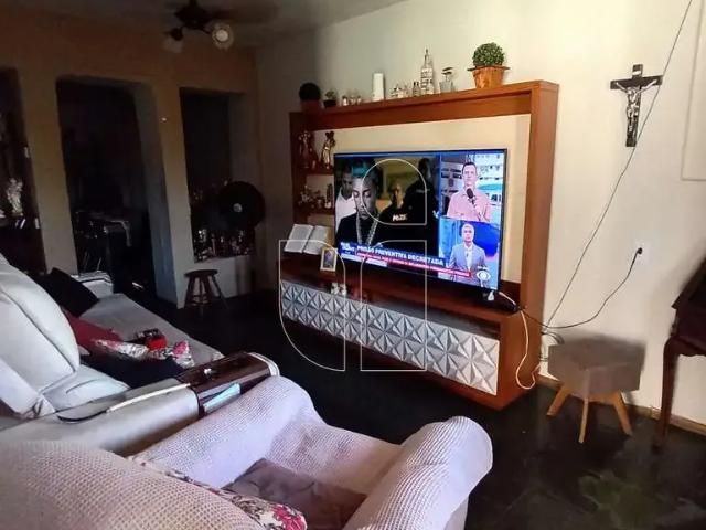 Casa / Sobrado para Venda em Marília/SP Núcleo Habitacional Cecap 3 Quartos