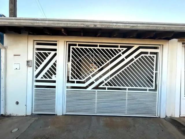 Casa / Sobrado para Venda em Marília/SP Núcleo Habitacional Cecap 3 Quartos