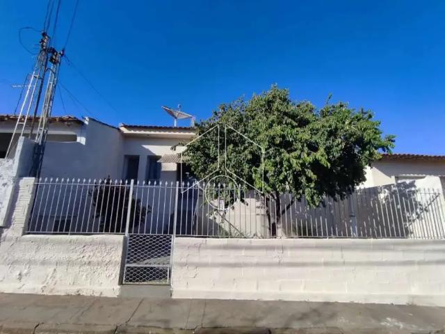 Casa / Sobrado para Venda em Marília/SP Núcleo Habitacional Cecap 3 Quartos