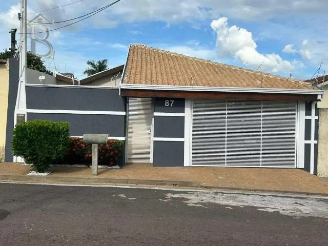 Casa / Sobrado para Venda em Marília/SP Núcleo Habitacional Jardim Bela Vista 3 Quartos
