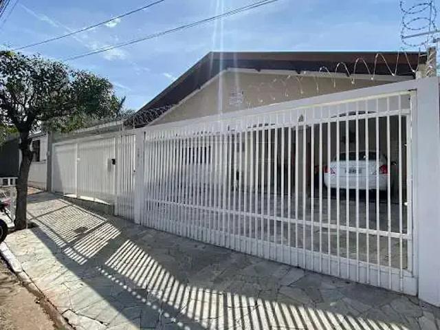 Casa / Sobrado para Venda em Marília/SP Santa Tereza 3 Quartos